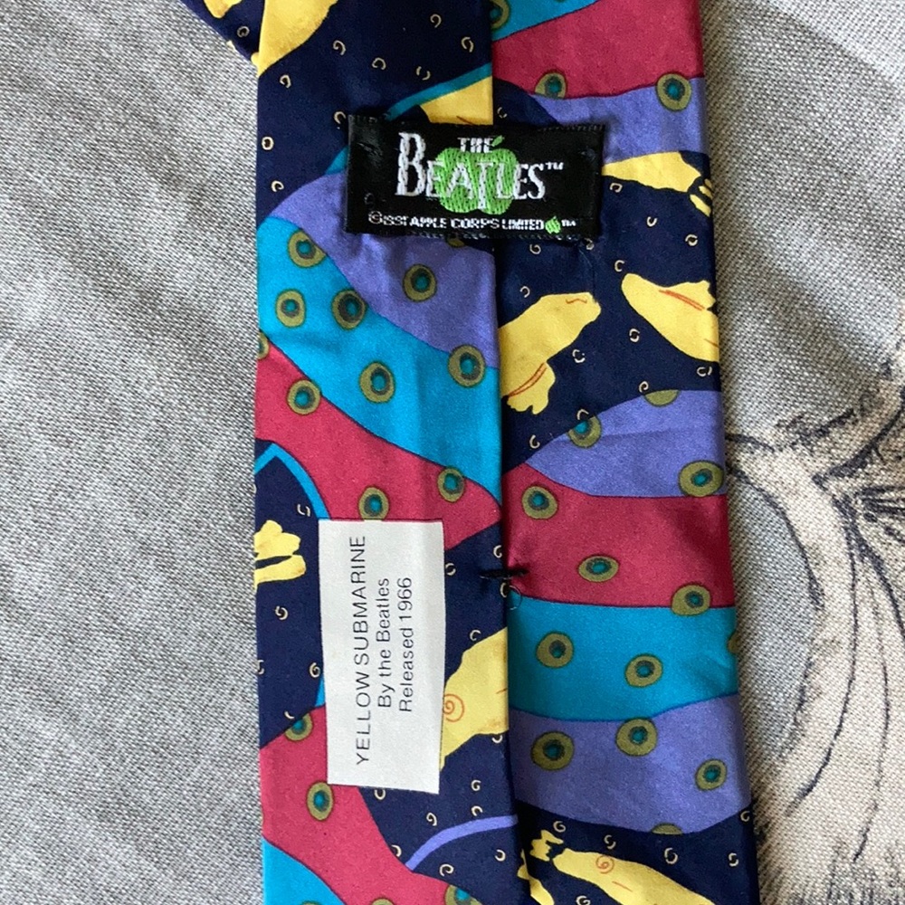Beatles Vintage Yellow Submarine Neck Tie - Gem